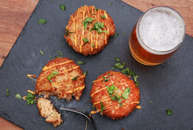 Crabe cakes à la bière – Max L'affamé