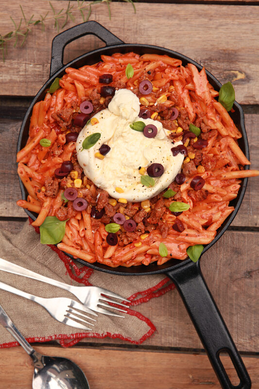 Penne à la Romanoff, burrata et chair de saucisse – Max L'affamé