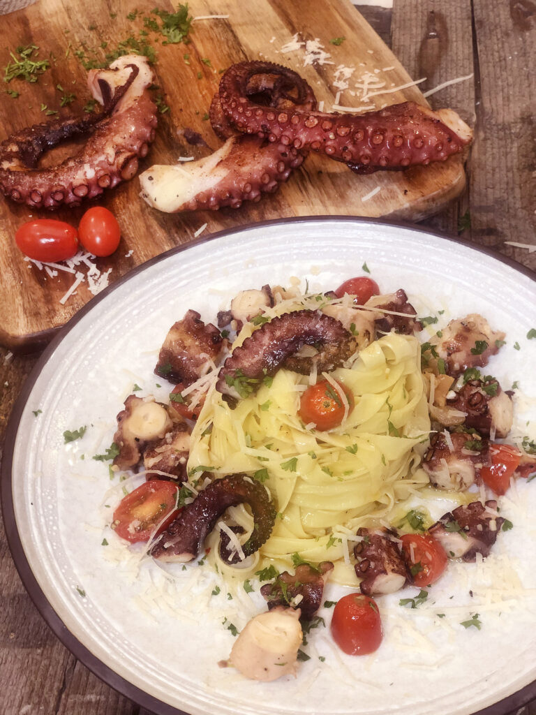 Pâtes à la pieuvre grillée – Max L'affamé